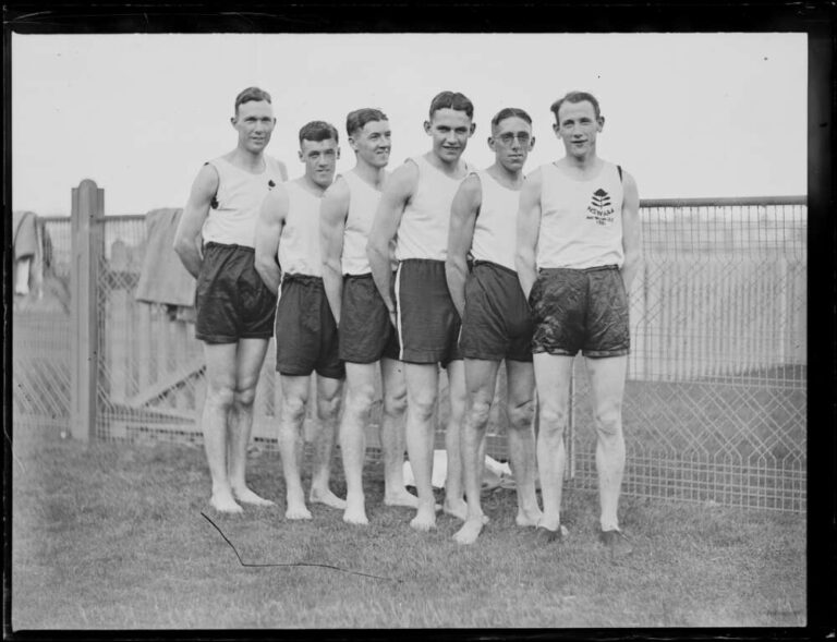 A Short History of the Singlet – Coat Tales